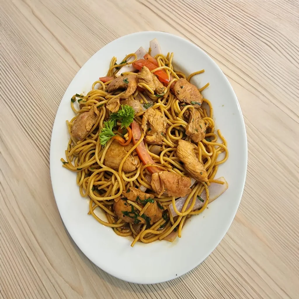 Tallarín saltado de pollo - Berypez